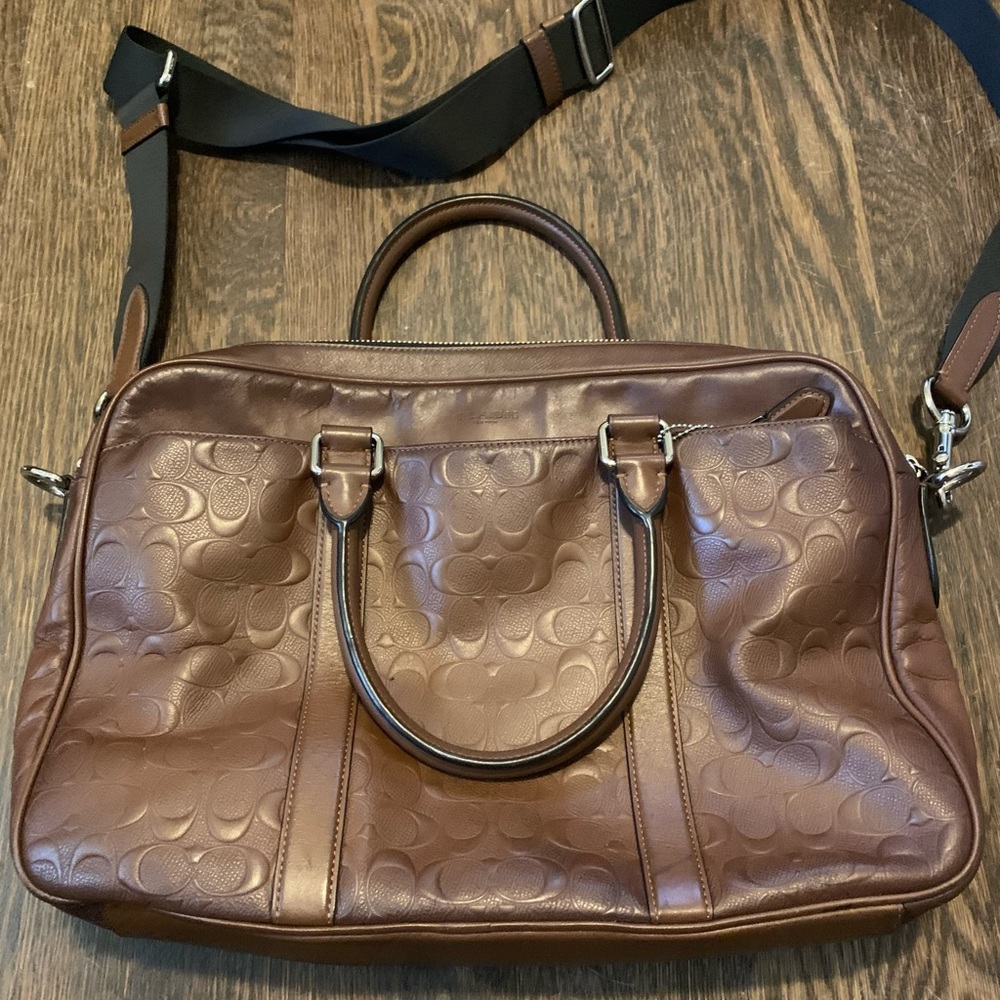 Coach Perry Compact Brief In Signature Cross Grain Le… - Gem